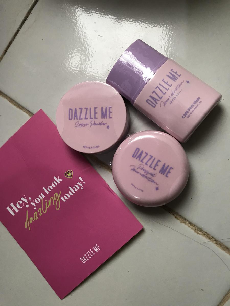 DAZZLE ME Muse Pressed Foundation Long Lasting Filter Like Blurring ...